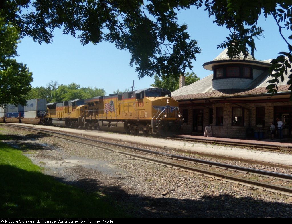 UP 7760 leads an intermodal at Kirkwood
